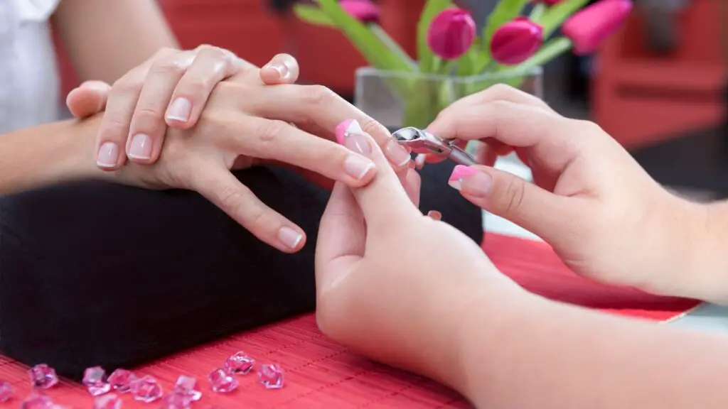 Hard Calloused Skin Around Fingernails: Why and How to Remove It