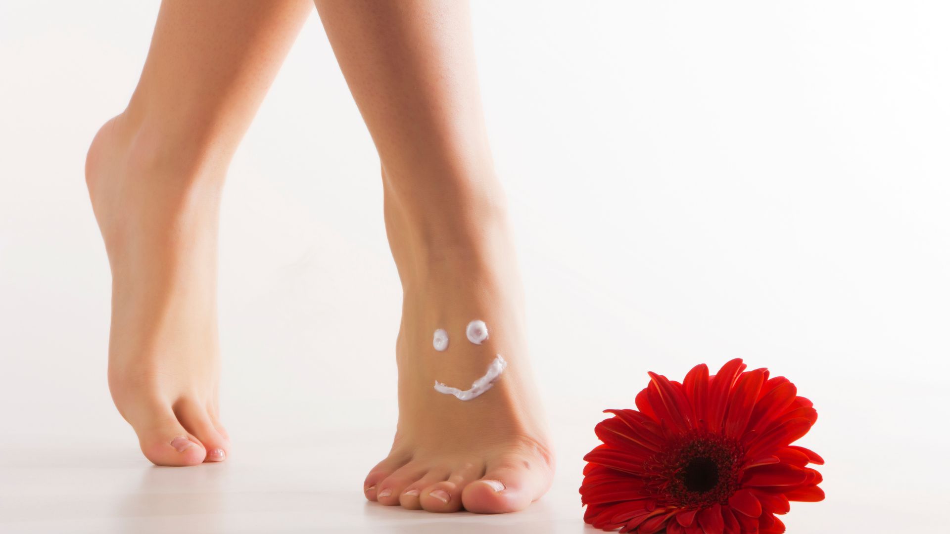 How To Make Your Feet Look Pretty? Foot Care 101